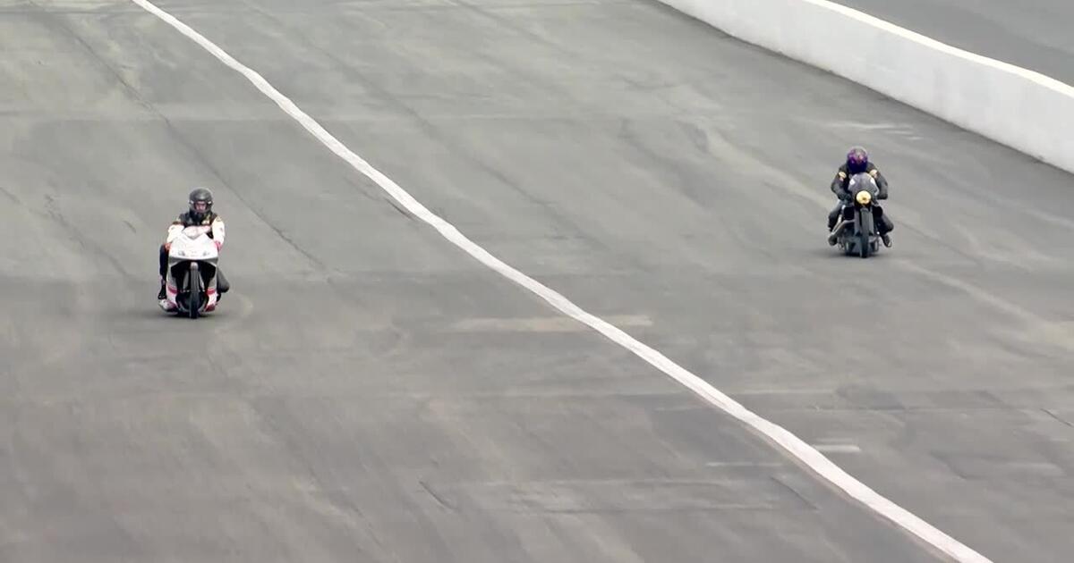 Chip Ellis blows past the field in qualifying at Pomona