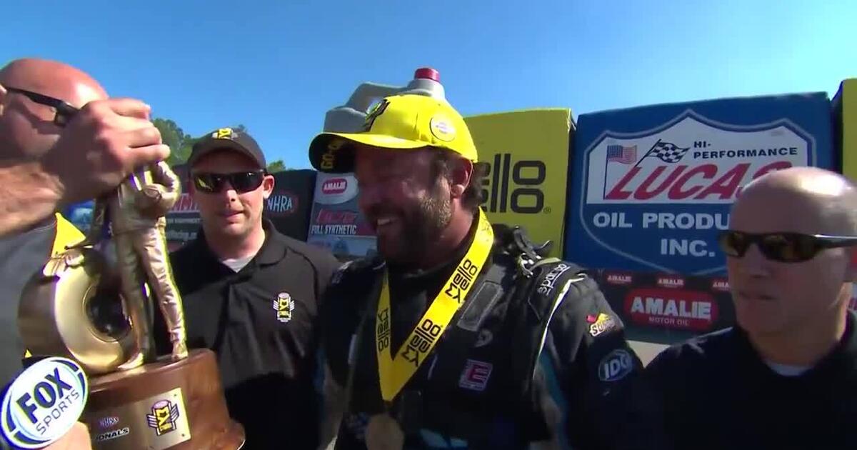 Gray Motorsports Shane Gray raises the Wally in Gainesville